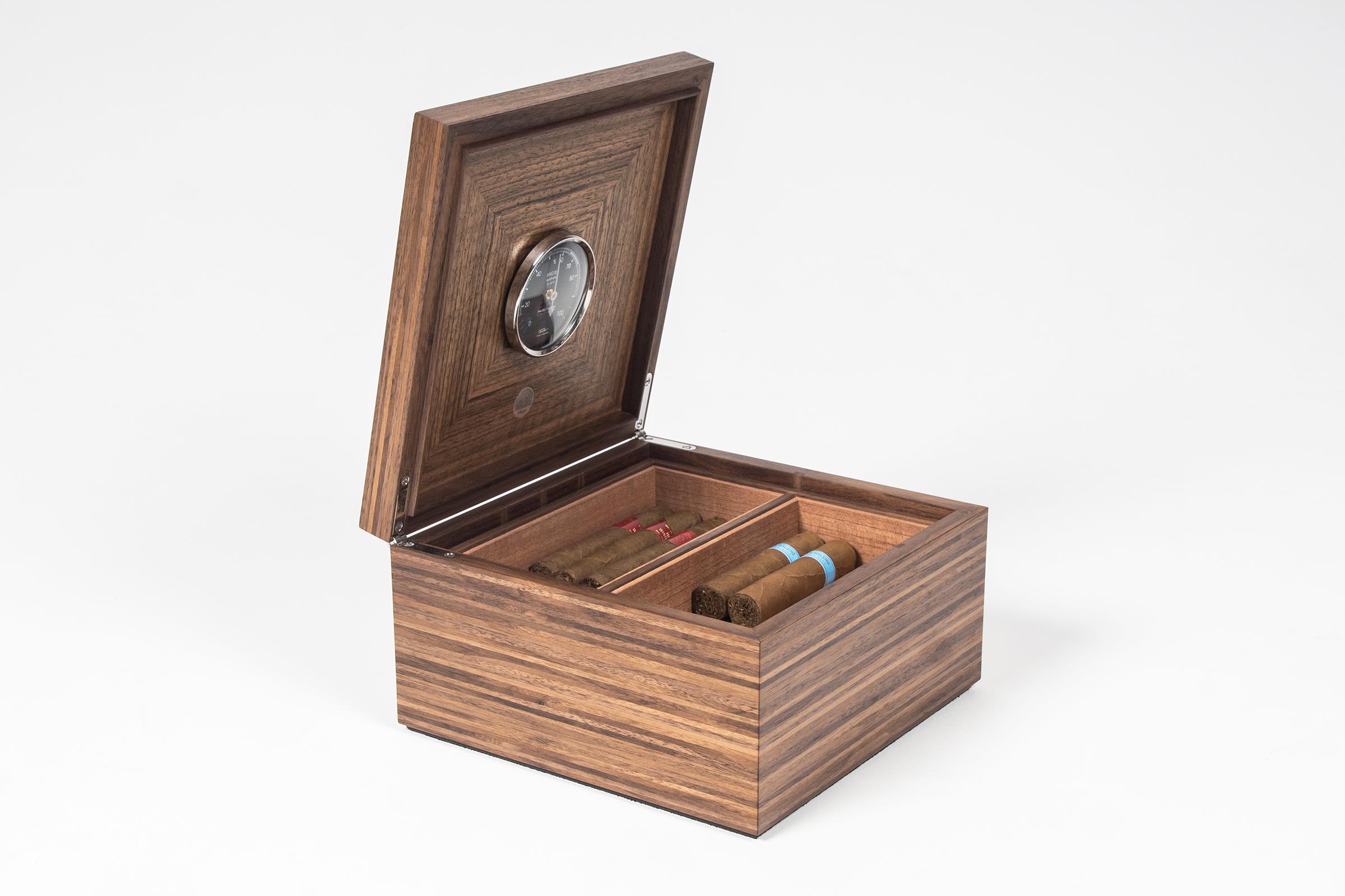 Linear Murano humidor box - Edward Johnson Furniture